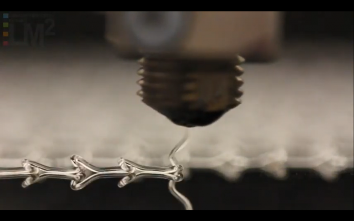 A Self-healing 3D Printed Plastic Webs Could Save Cracked Phone Screen ...